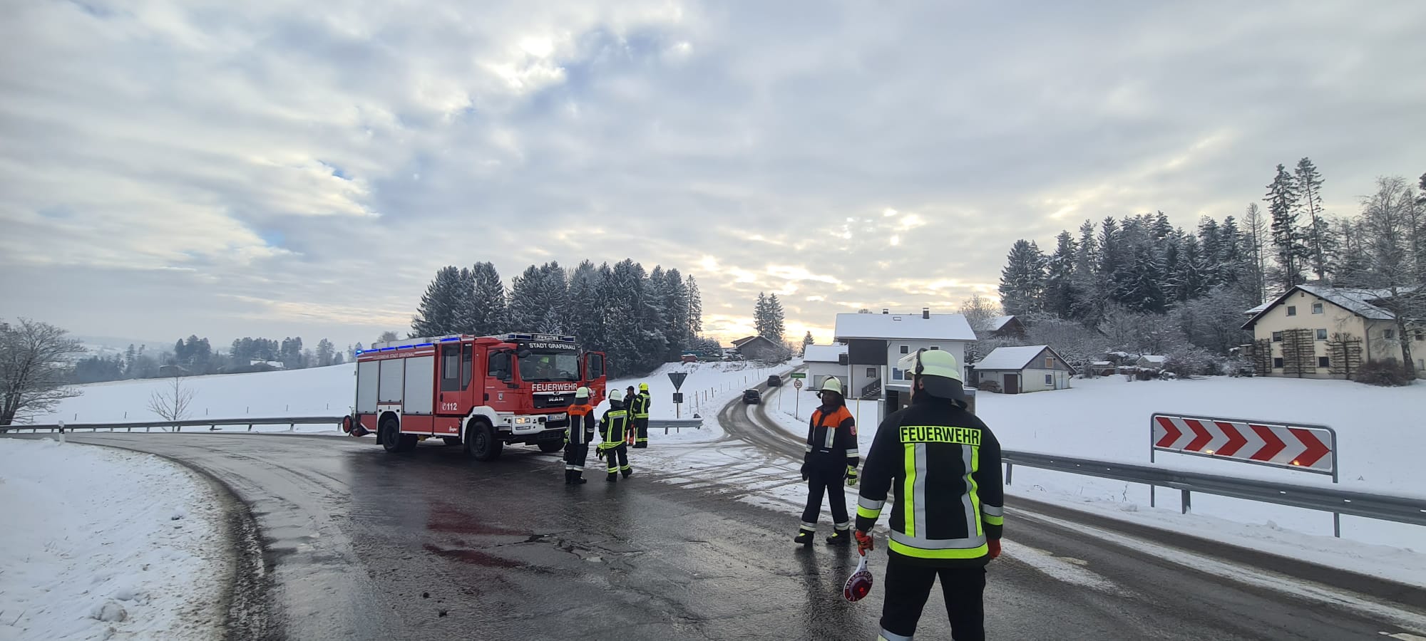 Einsatz 67/2022 | THL 1, VU mit PKW – Freiwillige Feuerwehr der Stadt ... Einsatz 67/2022 | THL 1, VU mit PKW – Freiwillige Feuerwehr der Stadt ...